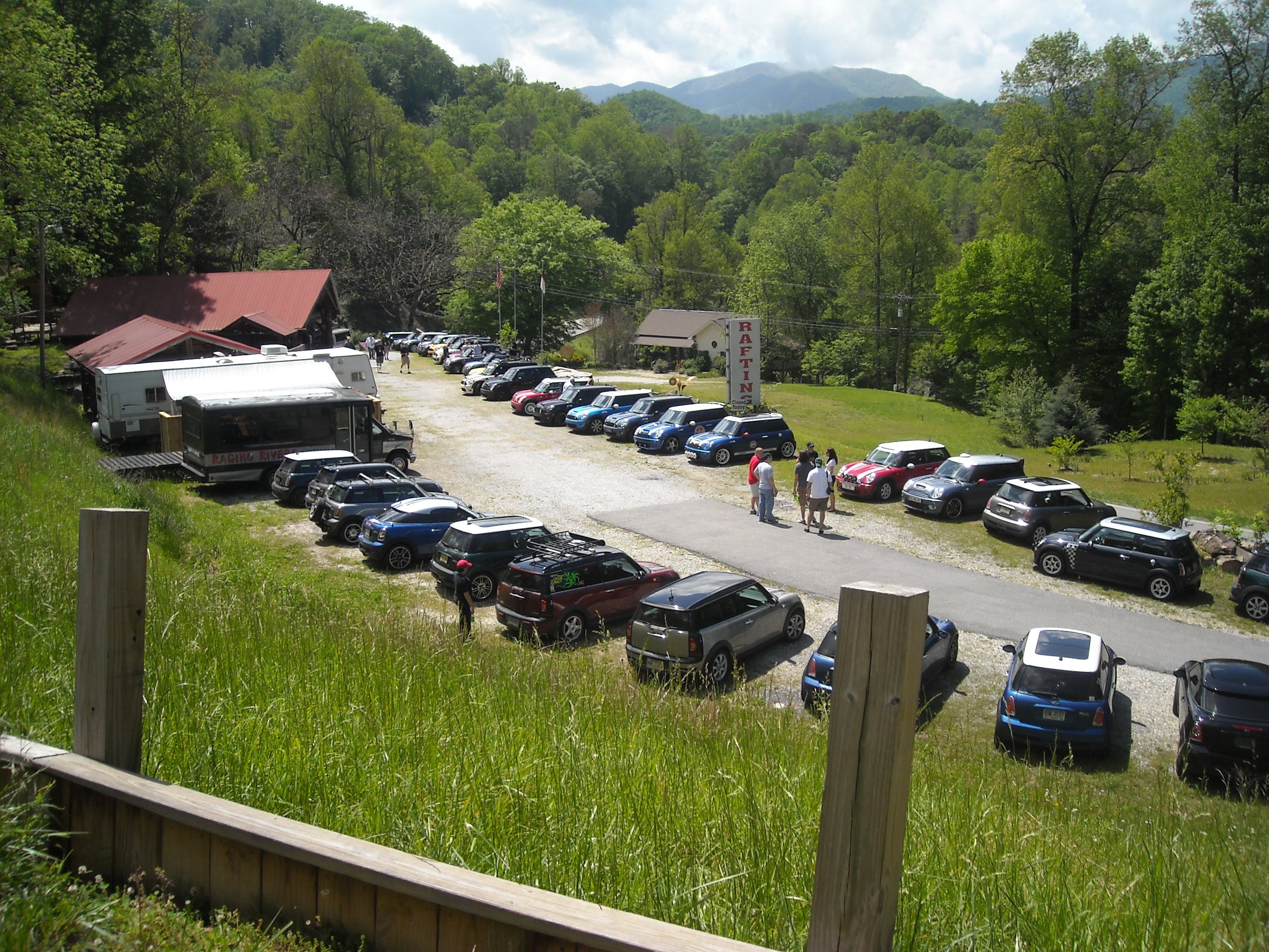 Home | Raging Rivers Rafting Co.